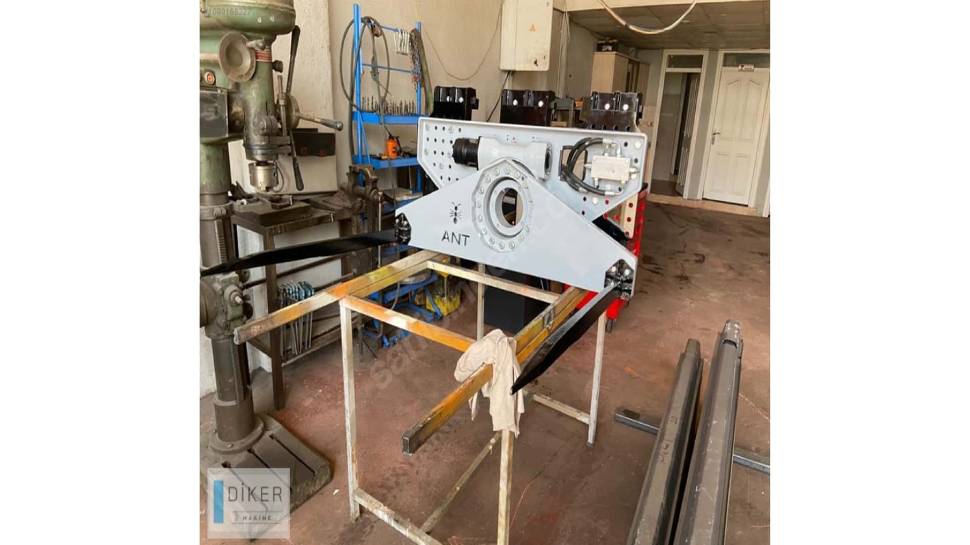 Forklift Önü 360° Rotatör - Ant Mini Loaders